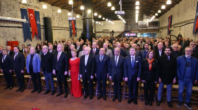 Alkışlar İzmir Basın Tarihi Belgeseli’ne - Gündem - www.egemenlik.com ...